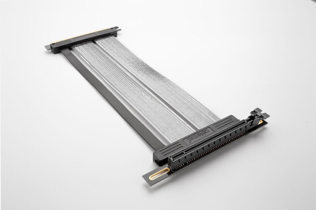 CableMod Right Angle PCI-e 4.0 Riser Cable (Black, 22cm)