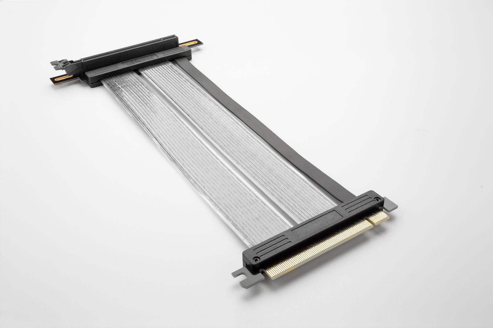 CableMod Right Angle PCI-e 4.0 Riser Cable (Black, 22cm) – CableMod